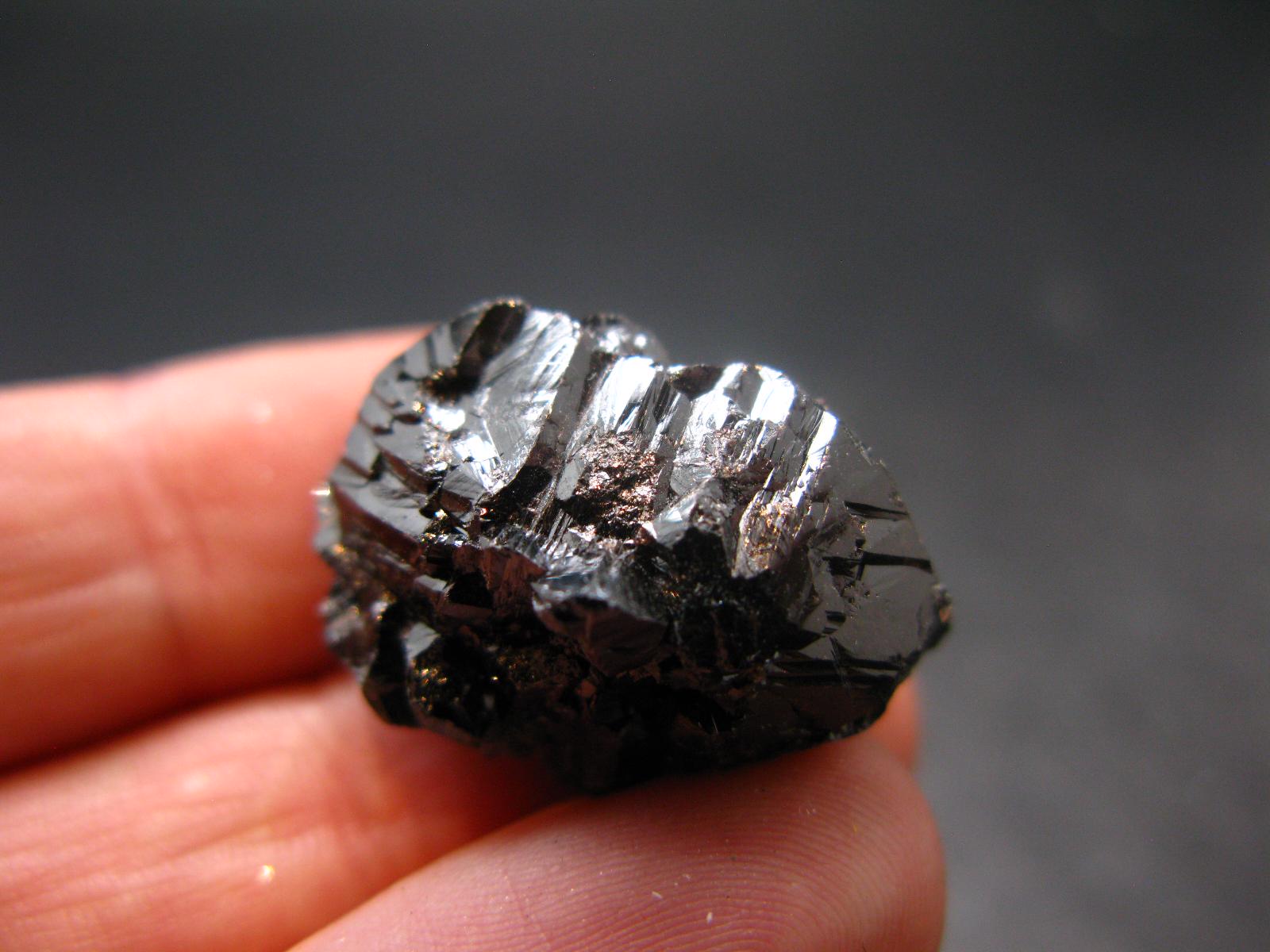 Cassiterite Crystal From China - 0.9" - 15.30 Grams – TheGlobalStone